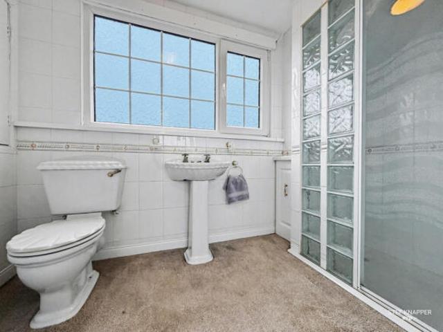 5 bedroom detached house for sale in Bull Lane, Stoke on trent, ST8