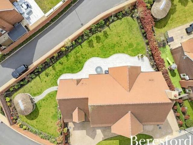 5 Bedroom Detached House For Sale In Bulphan