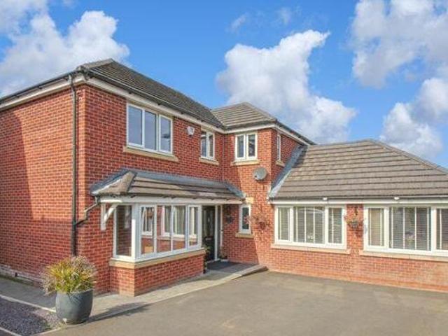5 Bedroom Detached House For Sale In Burnedge