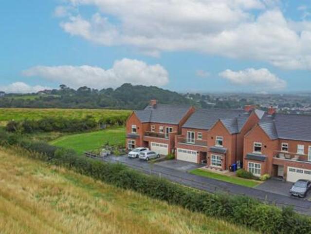 5 Bedroom Detached House For Sale In Burton on trent