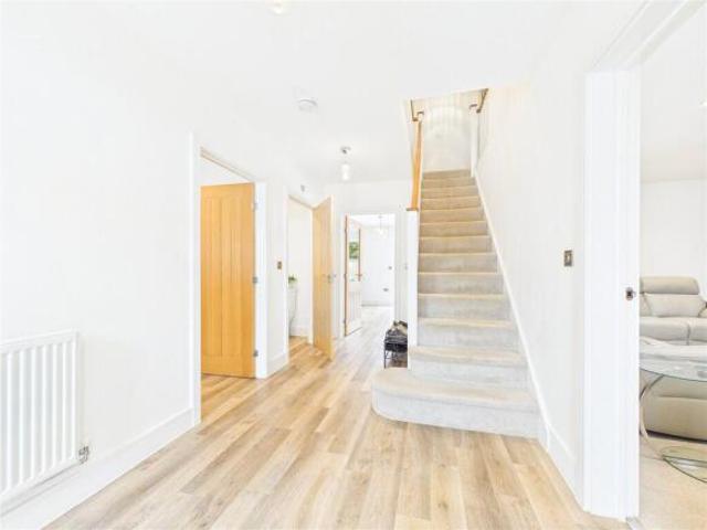 5 bedroom detached house for sale in Gotland Road, Worcester, Worcestershire, WR5