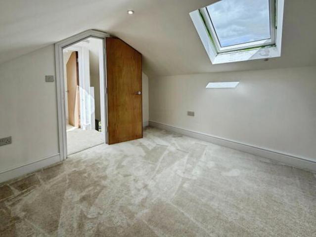 5 bedroom detached house for sale in Gorseinon Road, Penllergaer, Swansea, SA4 9AE, SA4