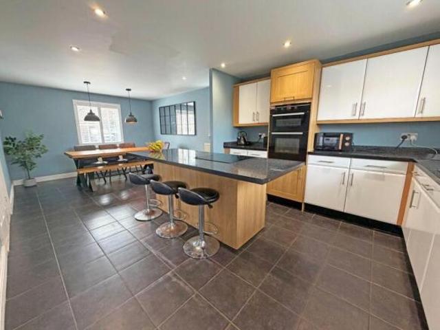 5 bedroom detached house for sale in Gavel Street, Hampton Vale, Peterborough, PE7