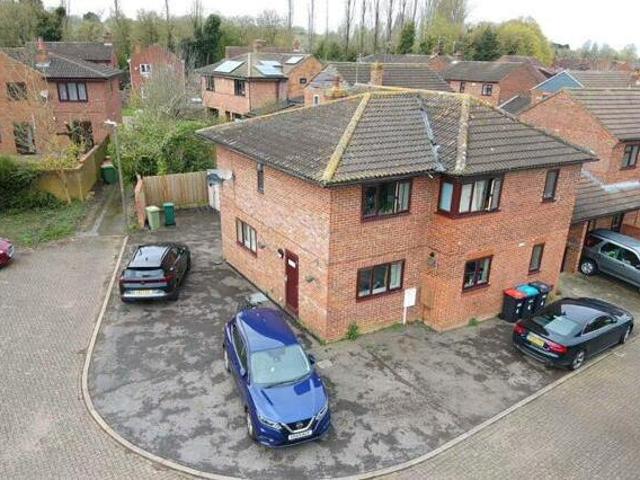 5 Bedroom Detached House For Sale In Giffard Park