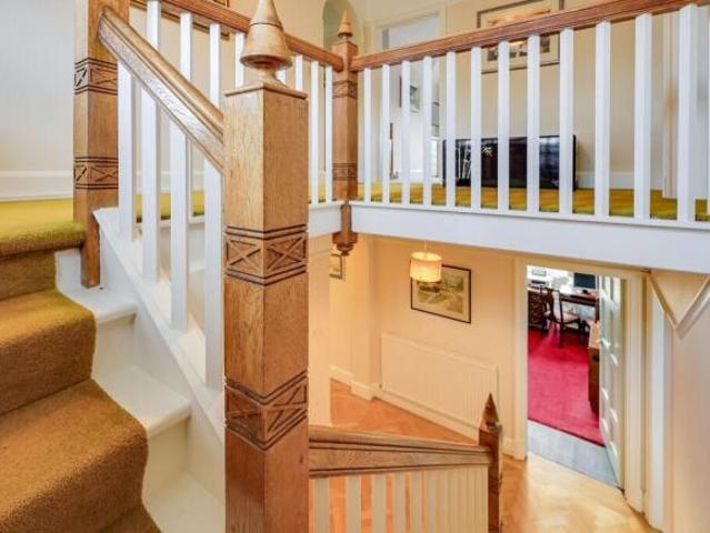 5 bedroom detached house for sale in Gilbert Road, Cambridge, CB4