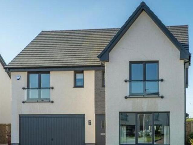 5 Bedroom Detached House For Sale In Glenluce Drive, Bishopton