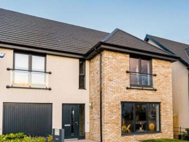5 Bedroom Detached House For Sale In Glenluce Drive, Bishopton