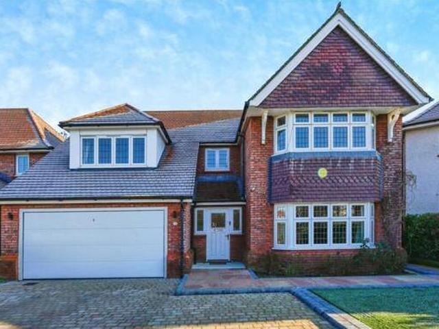 5 Bedroom Detached House For Sale In Gloucester, Gloucestershire