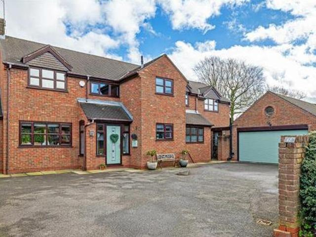 5 Bedroom Detached House For Sale In Grappenhall