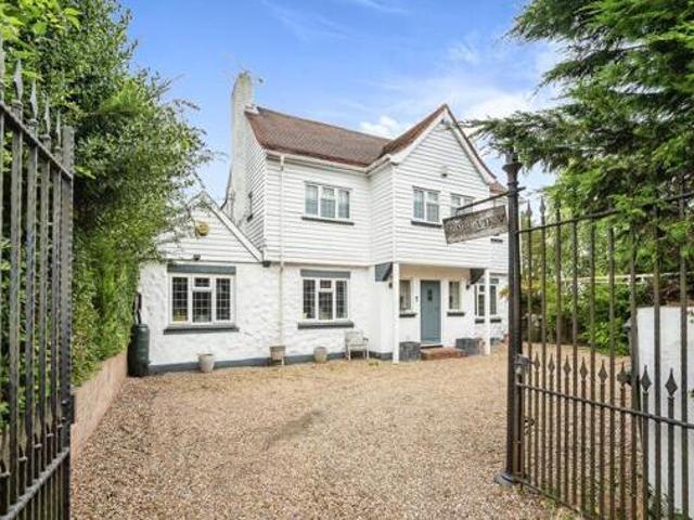 5 Bedroom Detached House For Sale In Gravesend