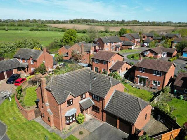 5 Bedroom Detached House For Sale In Great Glen