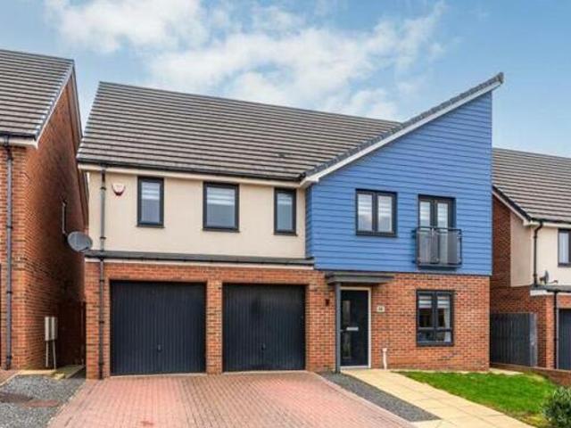 5 Bedroom Detached House For Sale In Great Park