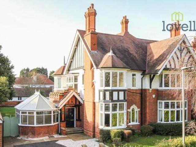 5 Bedroom Detached House For Sale In Grimsby