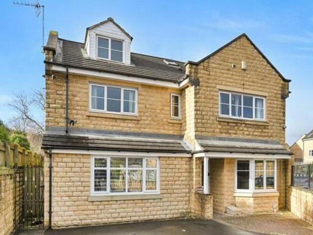 5 Bedroom Detached House For Sale In Guiseley