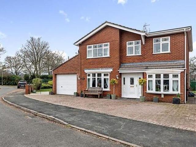 5 Bedroom Detached House For Sale In Donington
