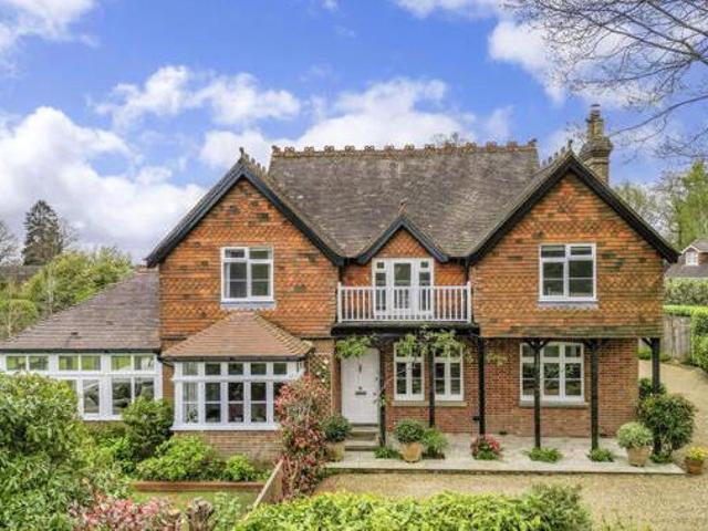 5 Bedroom Detached House For Sale In Dormans Park