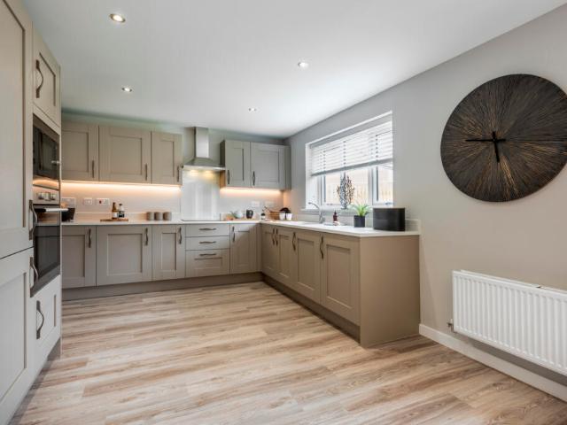 5 bedroom detached house for sale in Daffodil Drive Robroyston Glasgow G33 6PQ, G33
