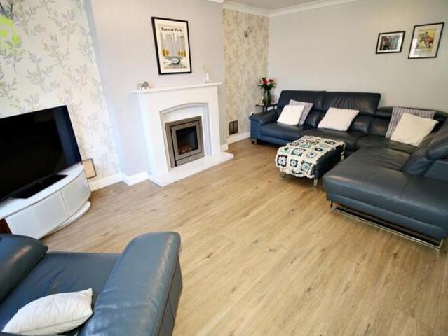 5 bedroom detached house for sale in Dewham Close, Westhoughton, BL5 3GR, BL5