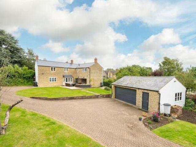 5 Bedroom Detached House For Sale In Deanshanger