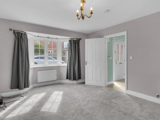 5 bedroom detached house for sale in Dent Drive, Thurmaston, Leicester, LE4