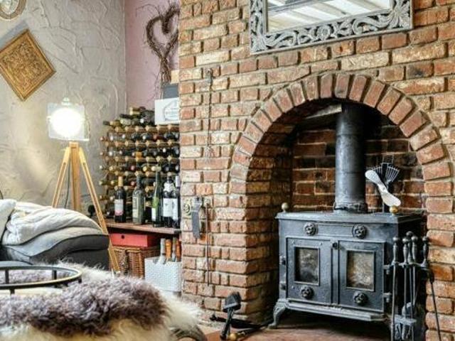 5 Bedroom Detached House For Sale In Deopham