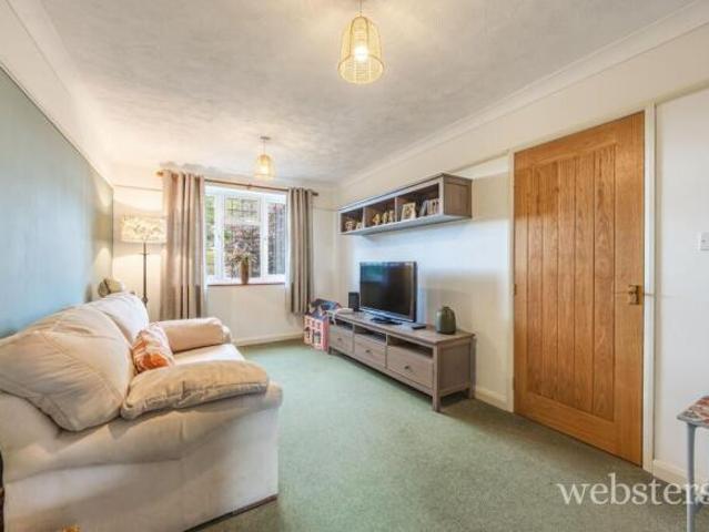 5 bedroom detached house for sale in Drayton High Road, Norwich, NR6