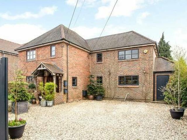 5 bedroom detached house for sale in Drift Road Whitehill Hampshire GU35