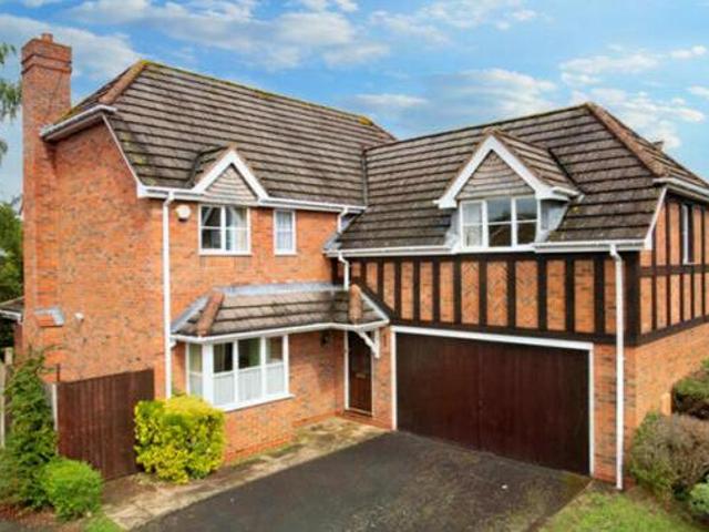 5 Bedroom Detached House For Sale In Droitwich, Worcestershire
