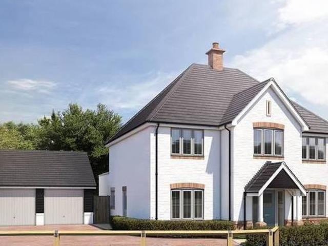 5 bedroom detached house for sale in Dukes Meadow Odiham Road Riseley RG7 1GH RG7