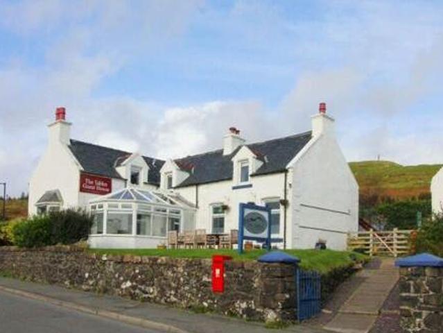 5 Bedroom Detached House For Sale In Dunvegan