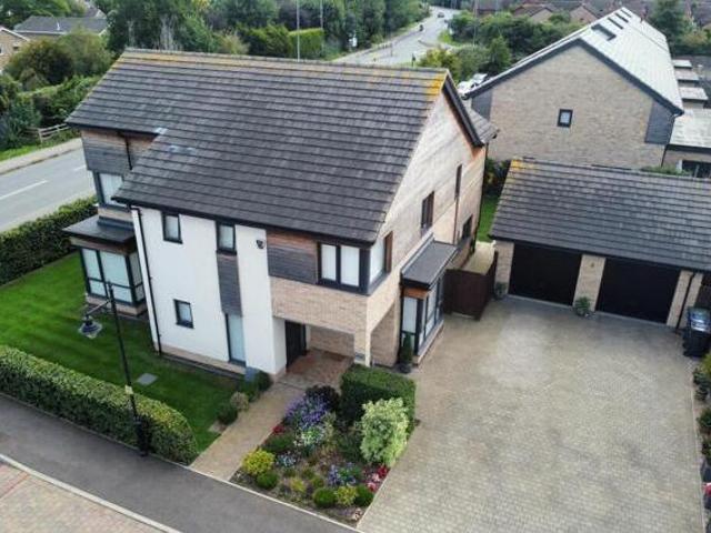 5 Bedroom Detached House For Sale In Eaton Ford
