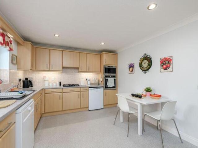5 bedroom detached house for sale in Eagle Way, Hampton Vale, PE7