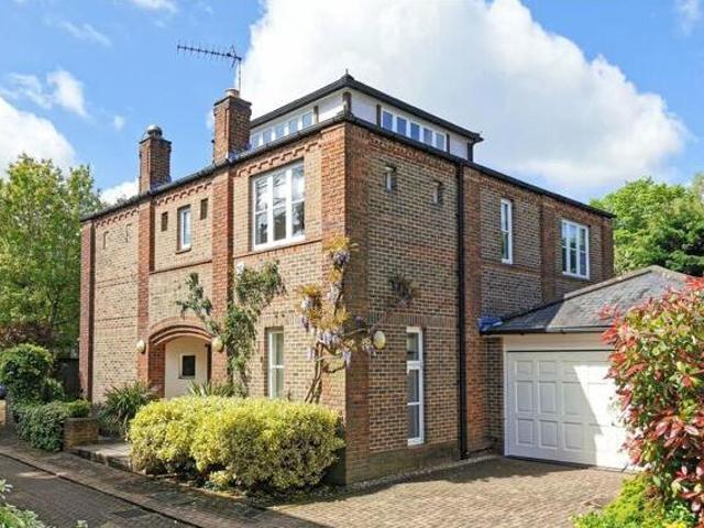 5 Bedroom Detached House For Sale In Ealing