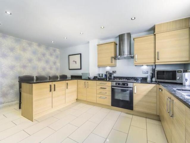 5 bedroom detached house for sale in East Wichel Way, Swindon, SN1