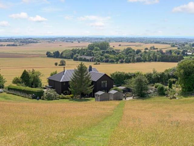5 bedroom detached house for sale in East Brabourne, Ashford, Kent, TN25