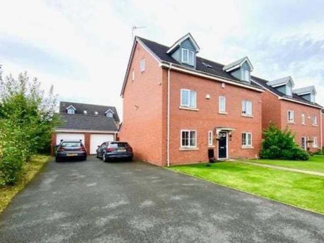 5 bedroom detached house for sale in East Church Way Heywood OL10 OL10