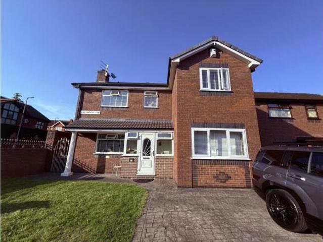 5 bedroom detached house for sale in Eastwood, Liverpool, L17