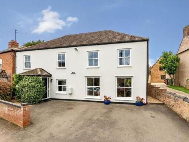 5 Bedroom Detached House For Sale In Ecton Village, Northamptonshire