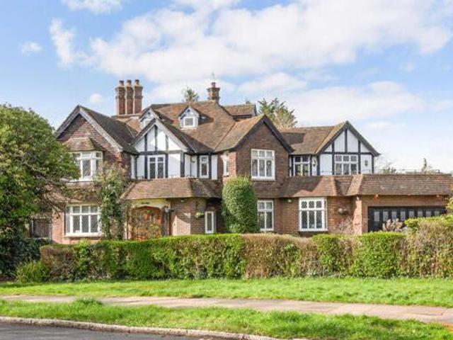 5 Bedroom Detached House For Sale In Edgware