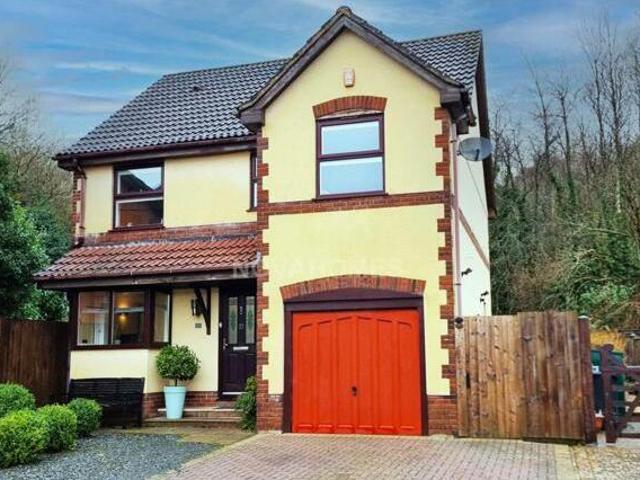 5 Bedroom Detached House For Sale In Eggbuckland