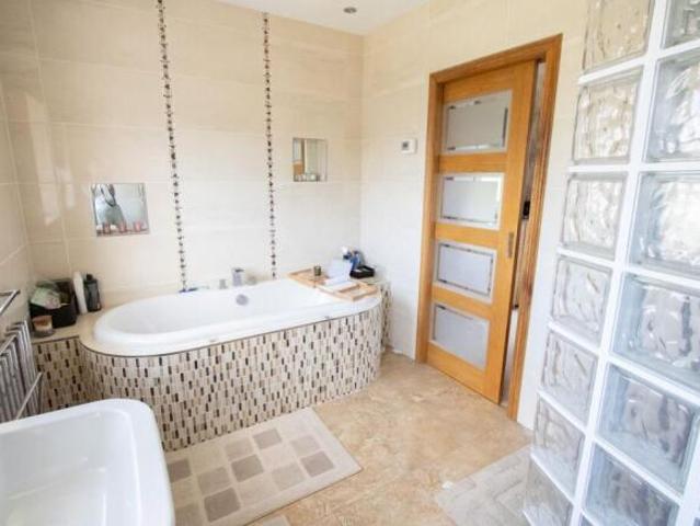 5 bedroom detached house for sale in Ellers Drive, Bessacarr, Doncaster, DN4