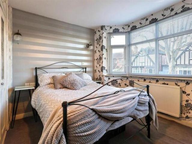 5 bedroom detached house for sale in Elmhurst Avenue, Mapperley, Nottingham, NG3