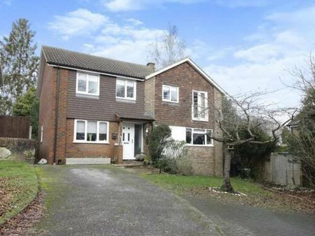 5 bedroom detached house for sale in Elmleigh Midhurst West Sussex GU29