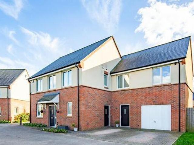 5 Bedroom Detached House For Sale In Elmsbrook, Bicester