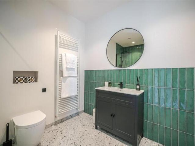 5 bedroom detached house for sale in Elmwood Lane, Barwick In Elmet, Leeds, LS15