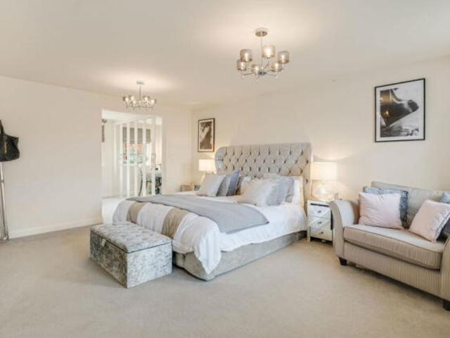 5 bedroom detached house for sale in Europa Rd, Wigston, Leicester, Leicestershire, LE18 3YS, LE18