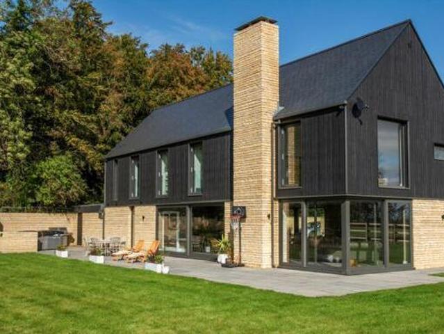 5 Bedroom Detached House For Sale In Exeter, Devon