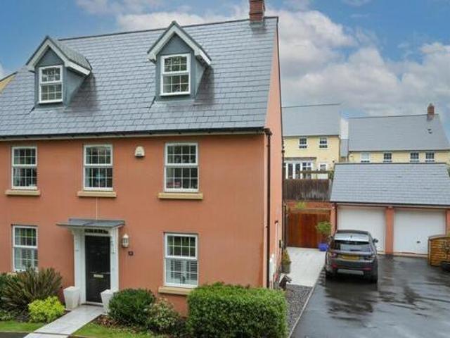 5 Bedroom Detached House For Sale In Exeter