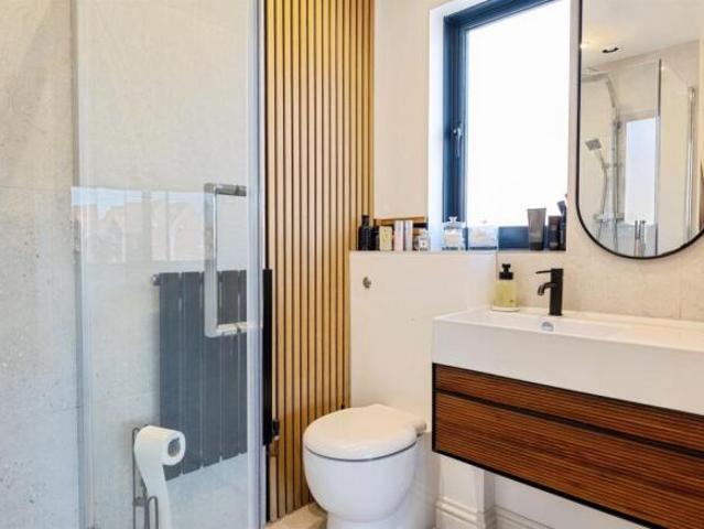 5 bedroom detached house for sale in Ford Lane, Emersons Green, Bristol, BS16