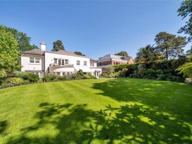 5 bedroom detached house for sale in Forest Ridge, Keston Park, BR2